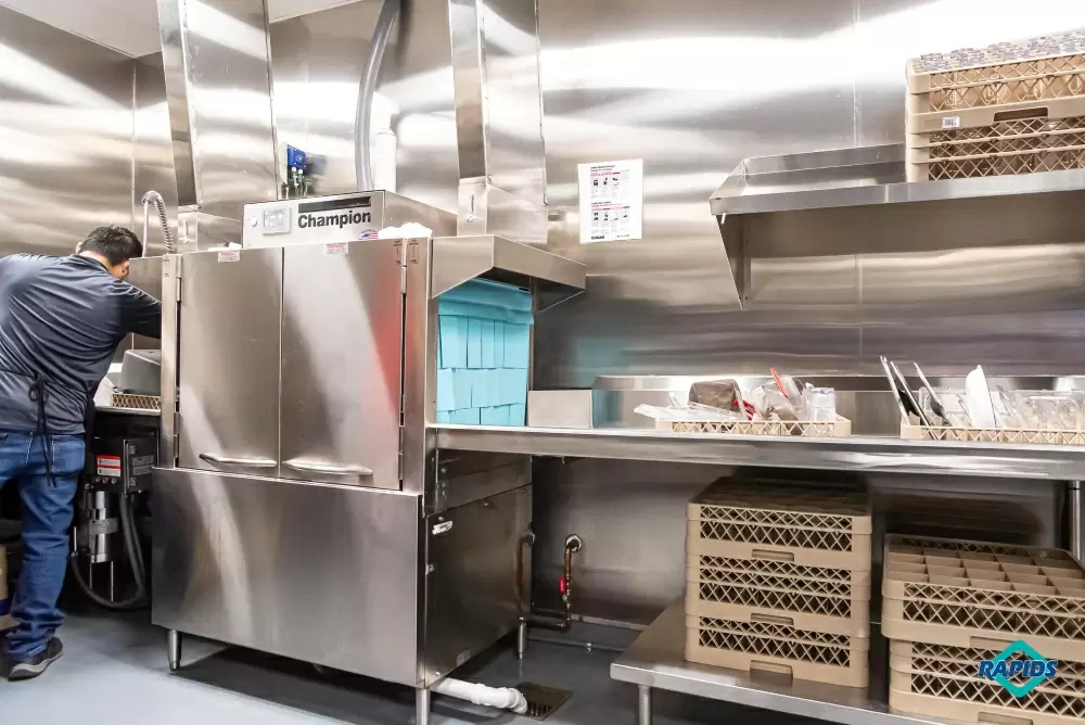 How to Choose the Right Commercial Dishwasher